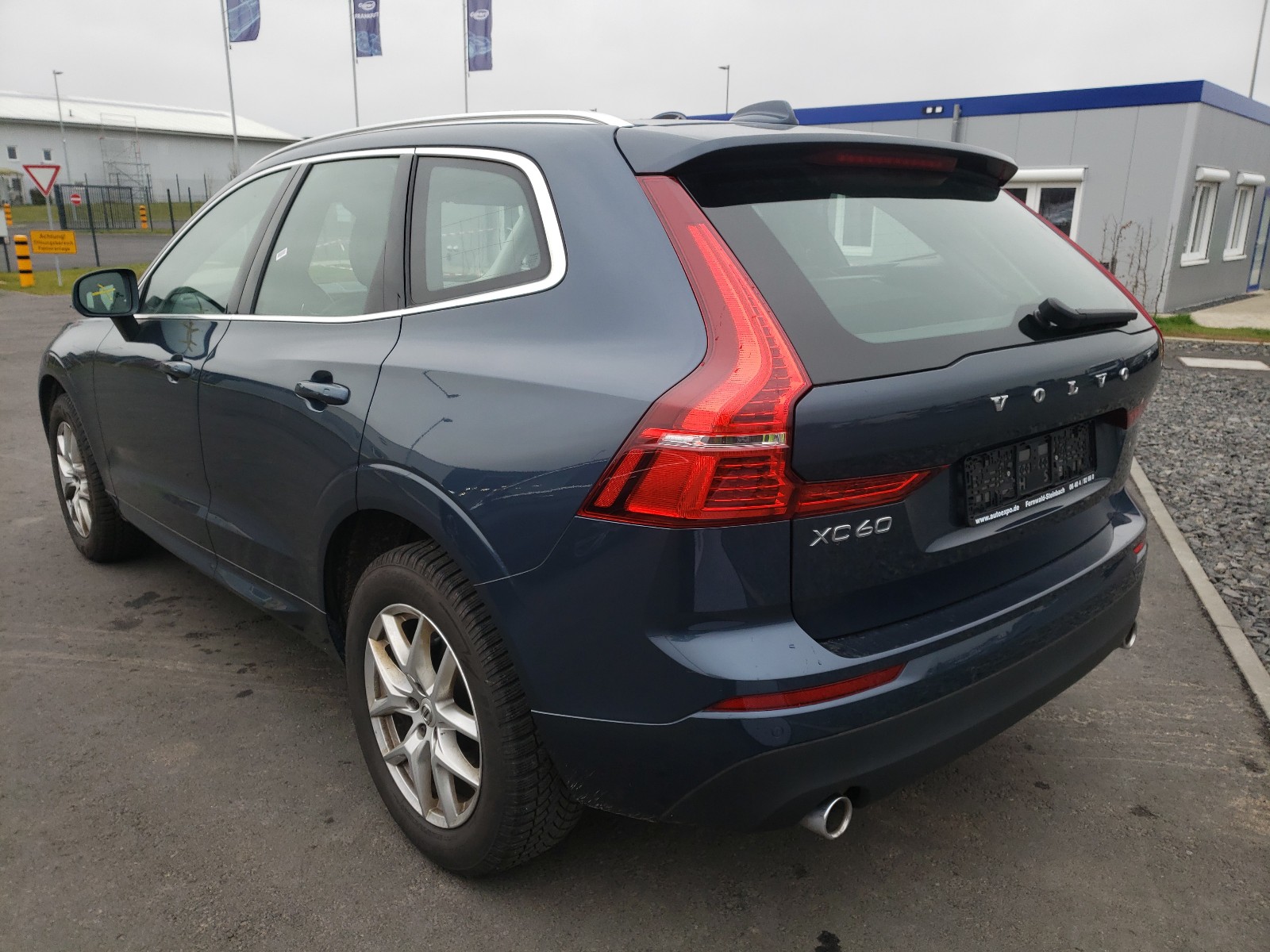 2020 Volvo XC60 Momentum Pro 2WD zum Verkauf bei Copart Deutschland Frankfurt - Autoauktionen