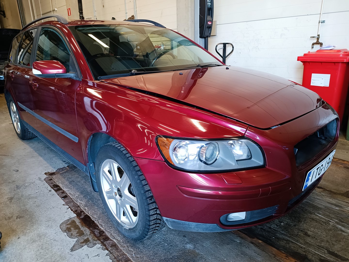 VIN: YV1MW664242001002 | VOLVO V50 2004 car history - Stat.vin